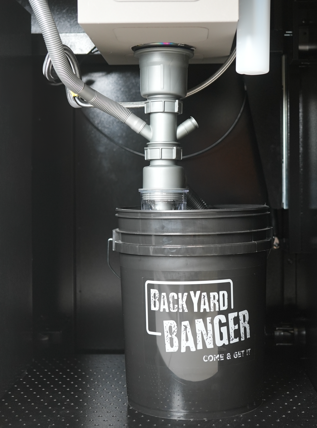 The Backyard Bar Banger – Backyard Banger